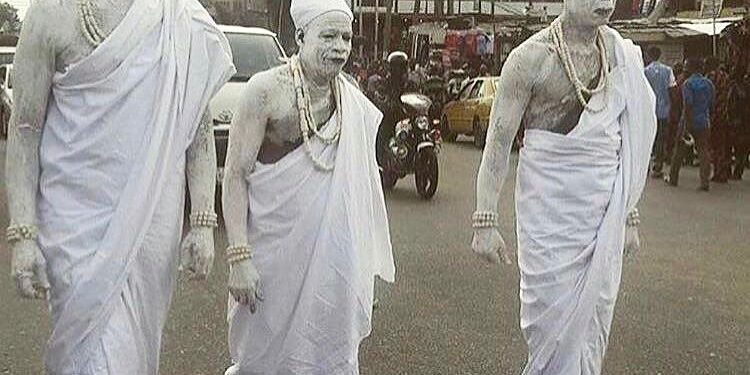 ARO META” (THREE WHITE CAP CHIEFS), A Welcoming Symbol in the Ojodu ...